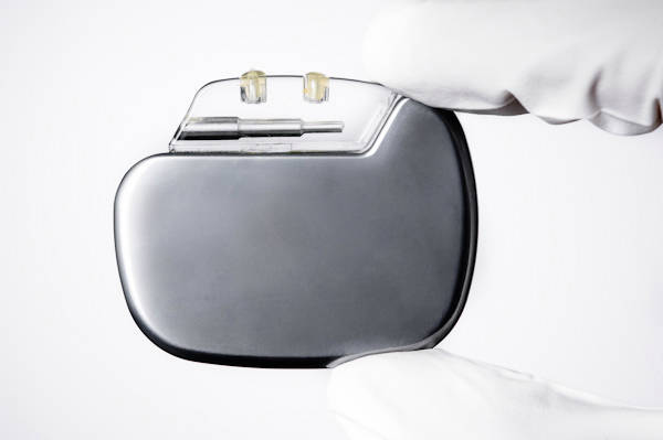 Pacemaker et défibrillateur | Institut Cardiovasculaire - Cliniques ...