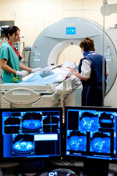 Scanner médical | Institut Cardiovasculaire - Cliniques universitaires ...